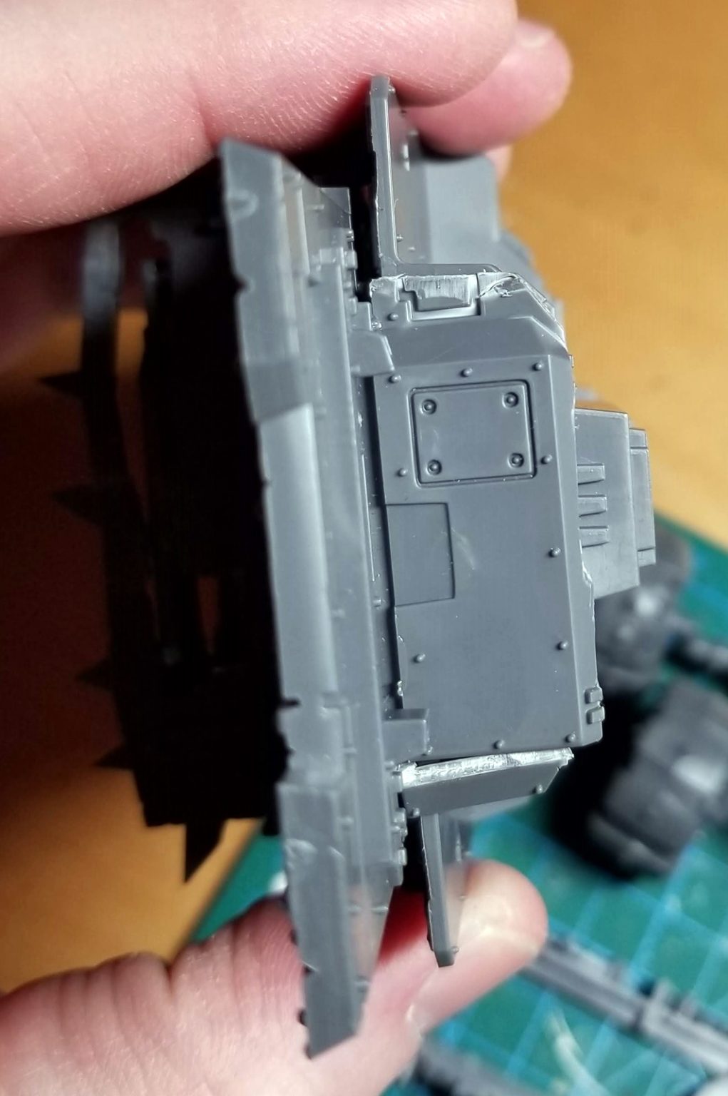 Converting a looted Taurox Prime into an Ork Trukk, part 1 – Yore